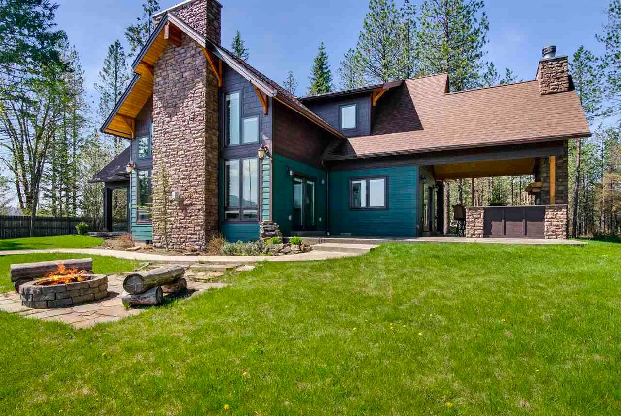 Luxurious Waterfront Estate on the Ponderay River