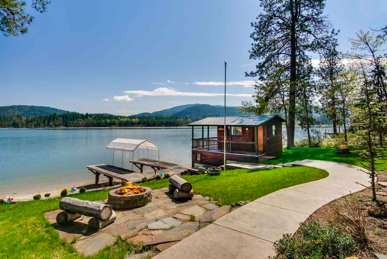Luxurious Waterfront Estate on the Ponderay River